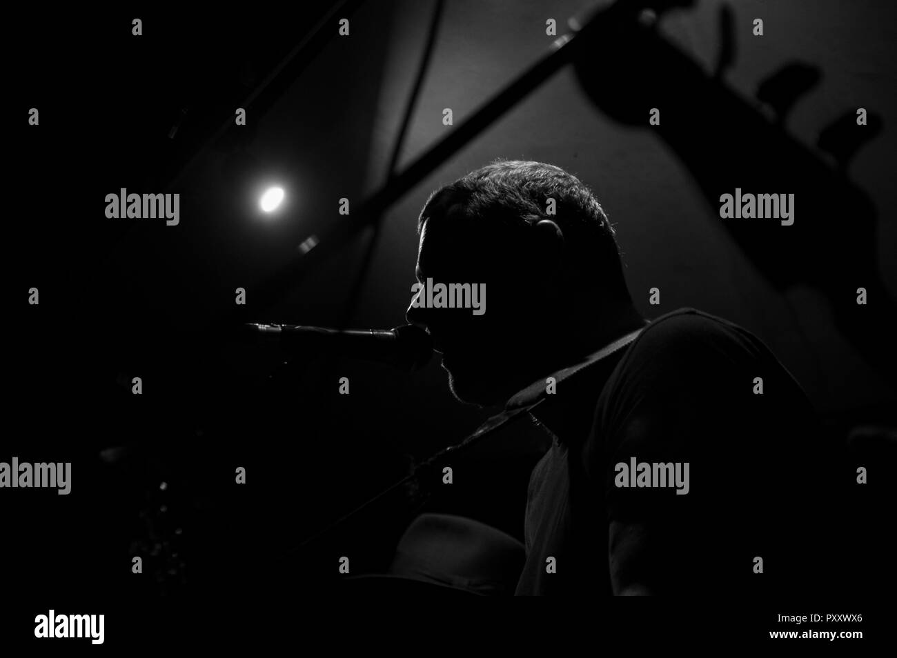 Indie music 1990s Black and White Stock Photos & Images - Alamy