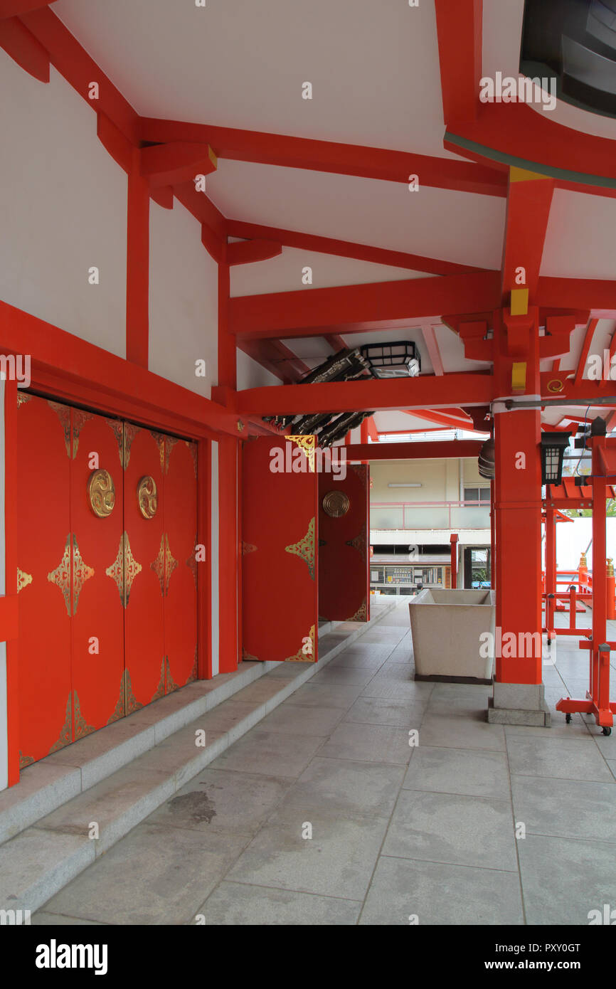 the hanazono shrine in the shinjuku area of Tokyo japan Stock Photo - Alamy