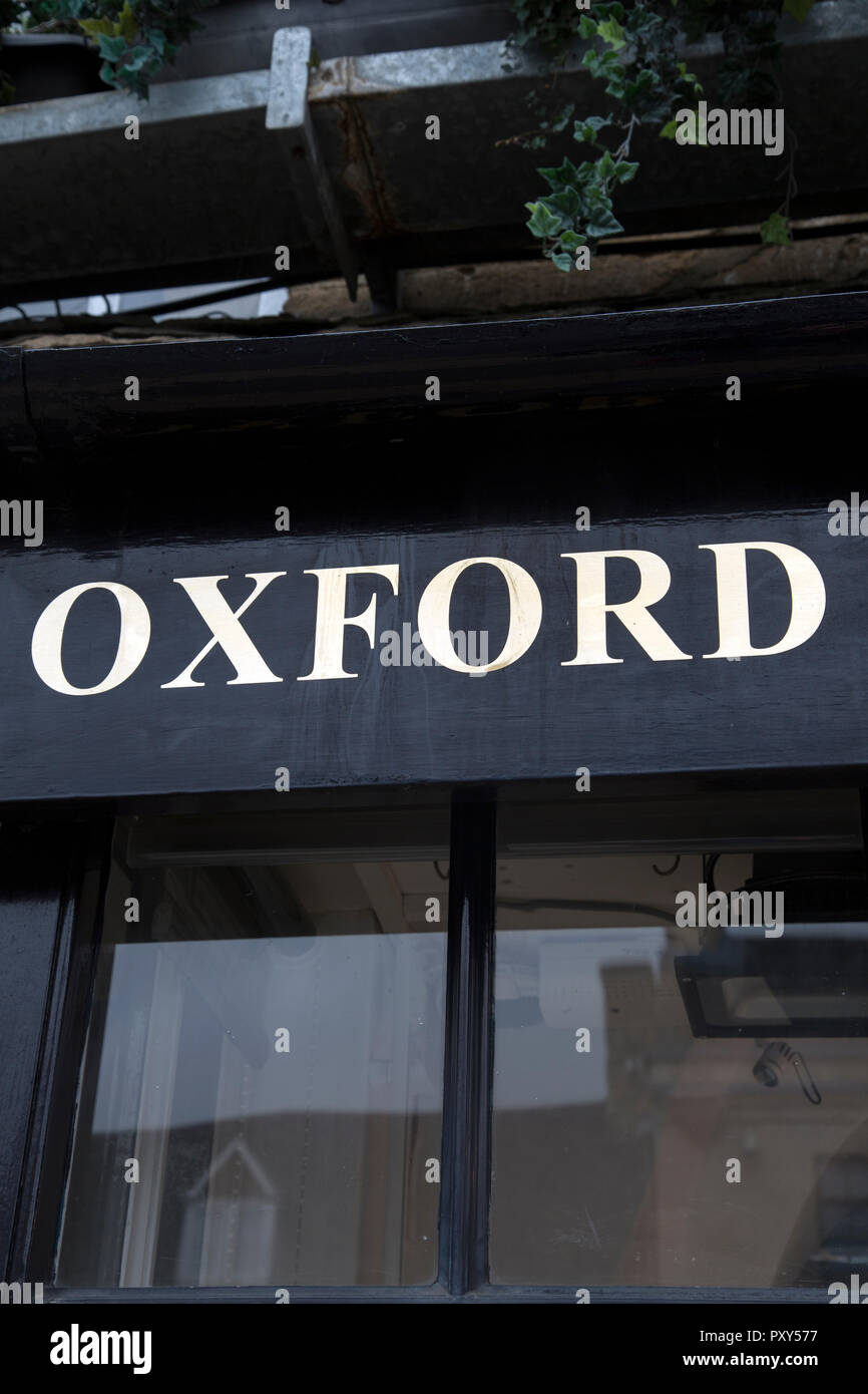 Oxford Sign on Building Facade Stock Photo - Alamy