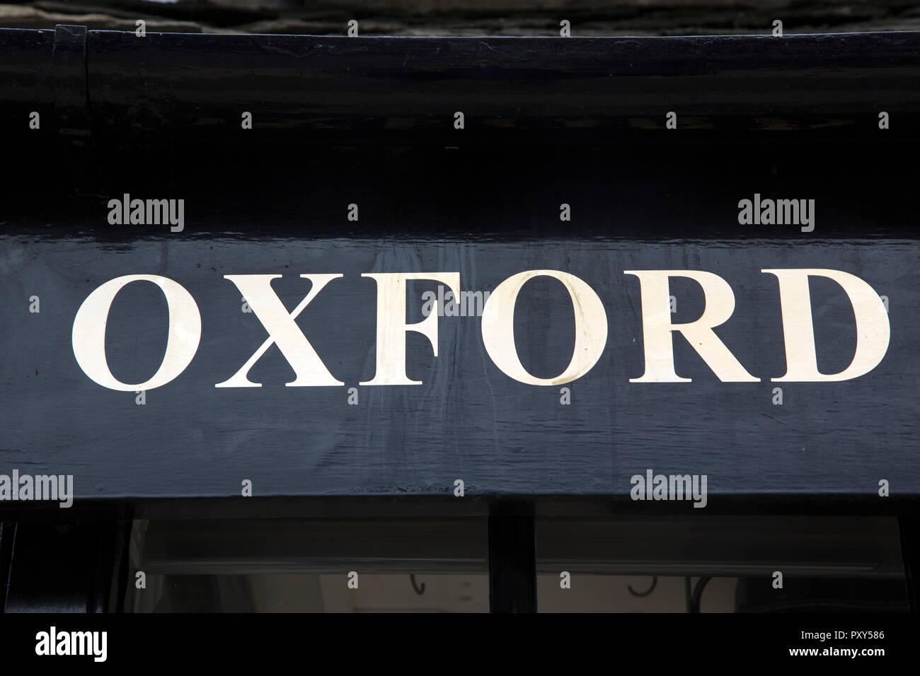Oxford Sign on Building Facade Stock Photo - Alamy