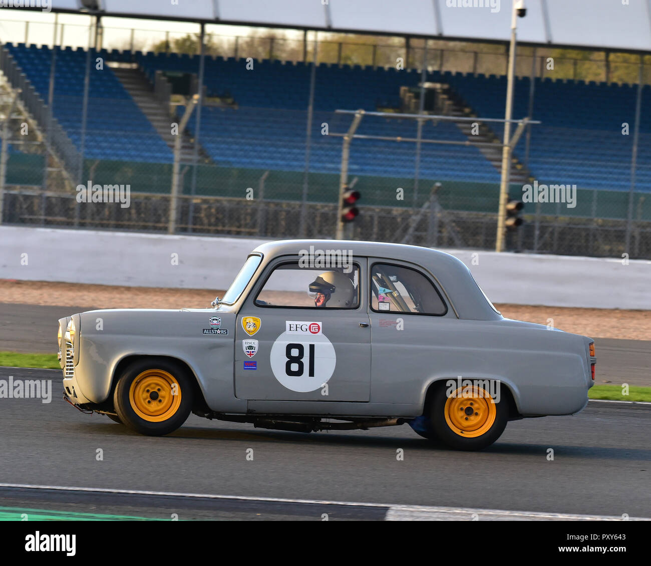 Ford 100e hi-res stock photography and images - Alamy