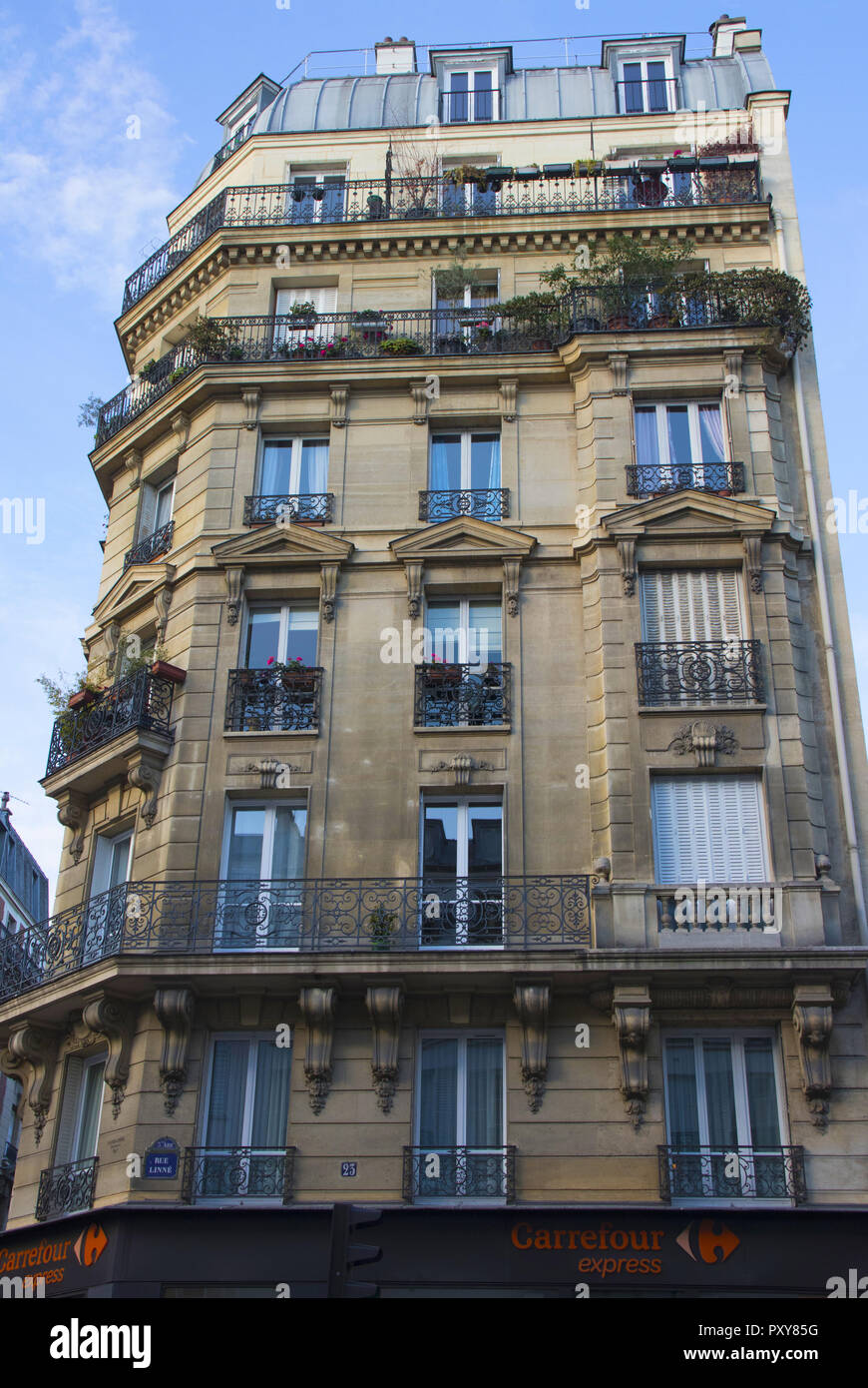 Apartment building, Rue Linné, Paris 5ème, France Stock Photo - Alamy