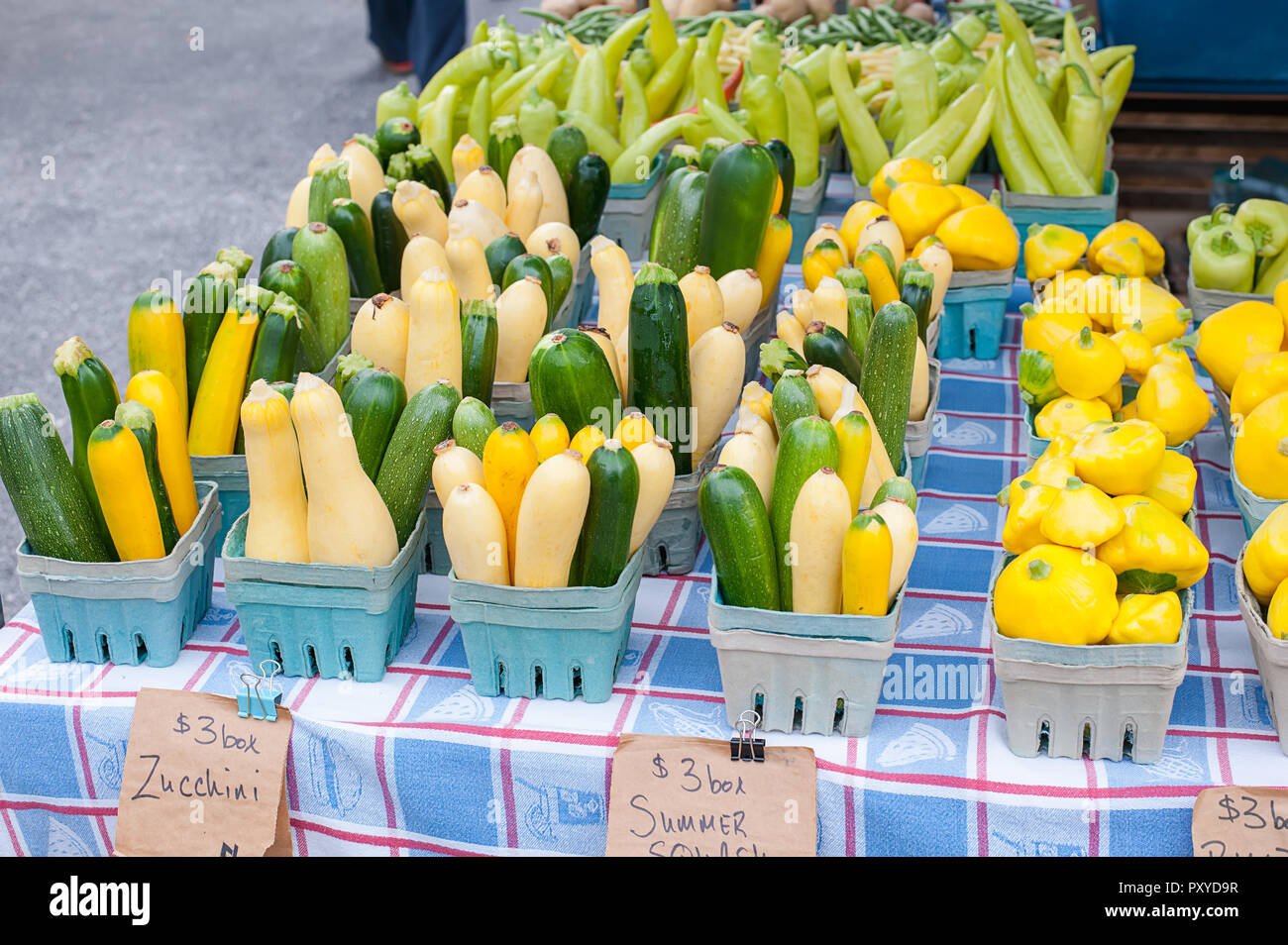 Varieties of squash and fruit hi-res stock photography and images - Alamy