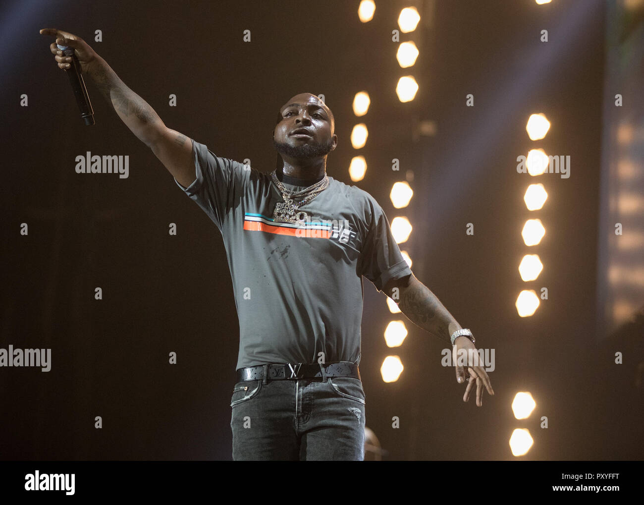 Davido hi-res stock photography and images - Alamy