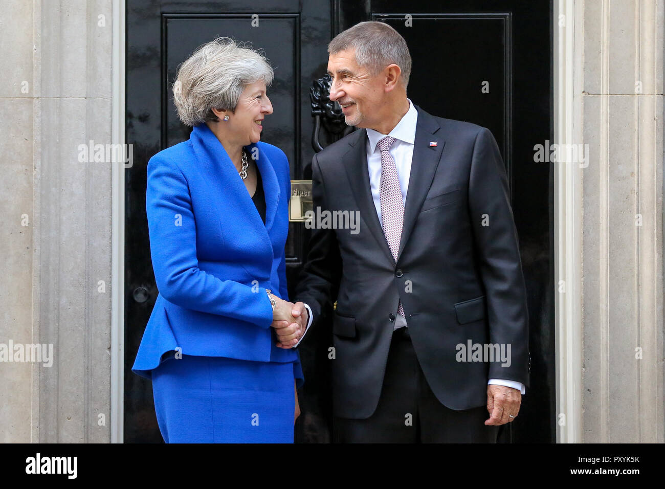 Downing Street, London, UK. 24th Oct, 2091. British Prime Minister ...