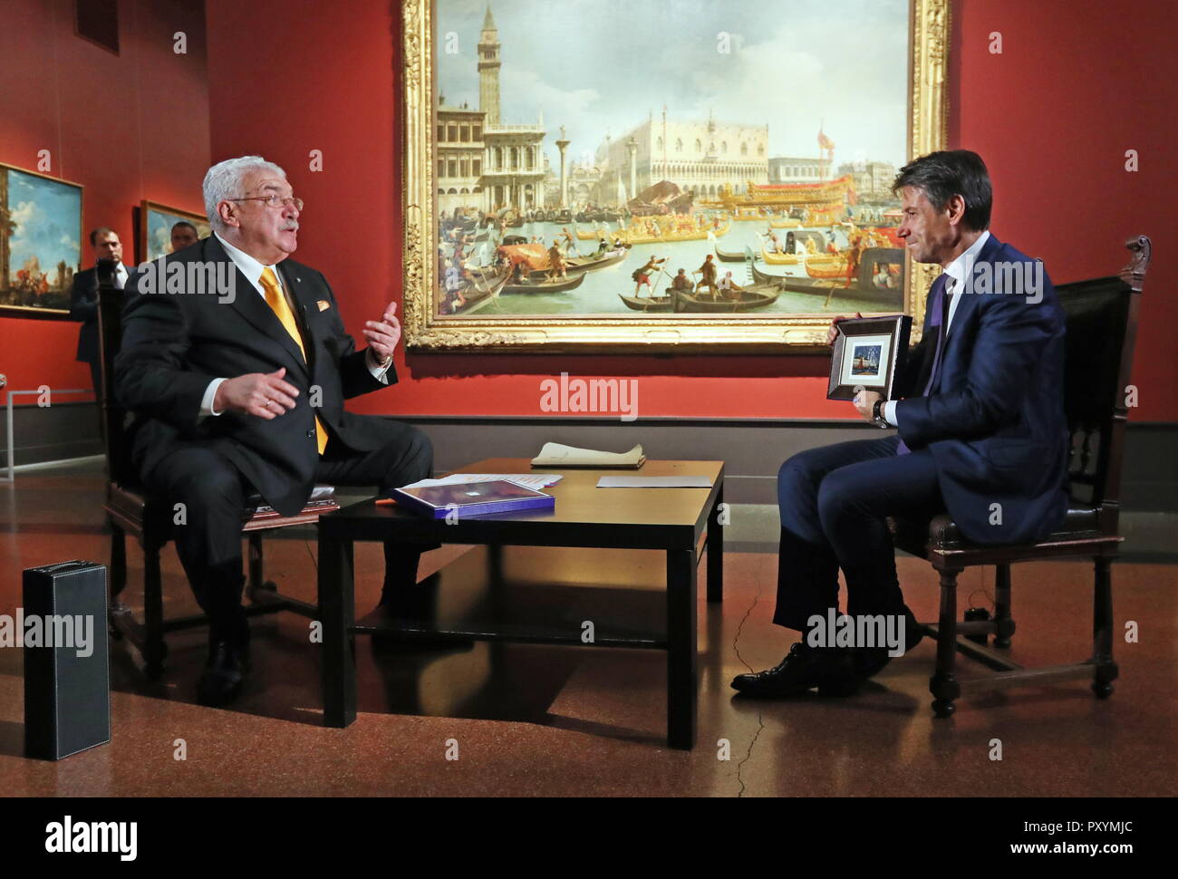 Venetian Painting High Resolution Stock Photography and Images - Alamy