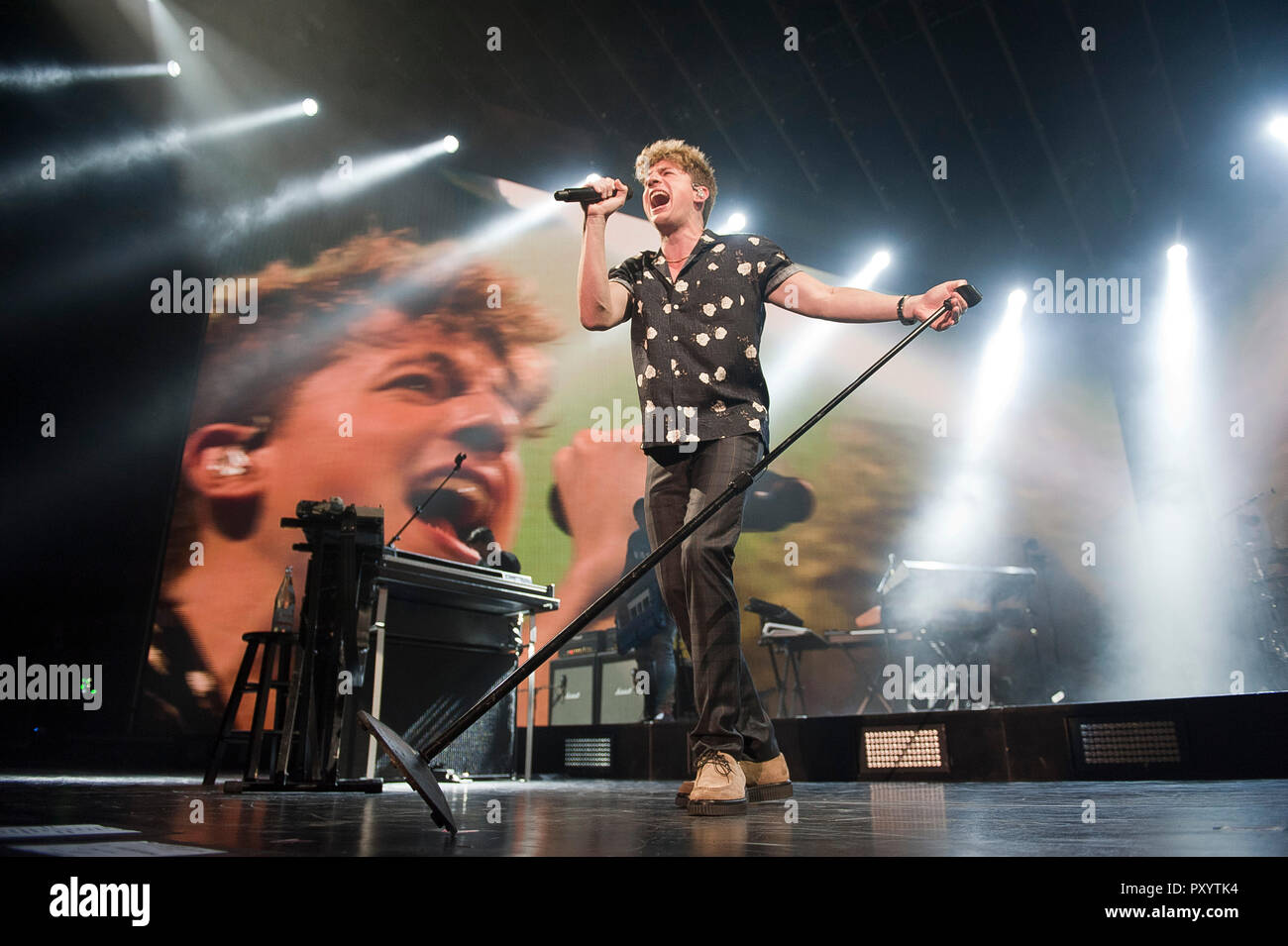 Charlie puth tour hi-res stock photography and images - Alamy