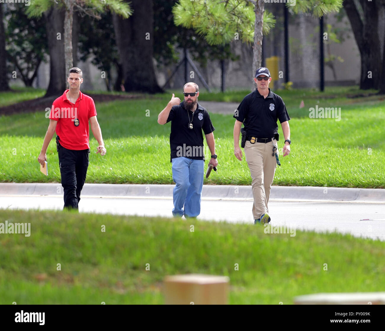 Bomb squad fbi hi-res stock photography and images - Alamy