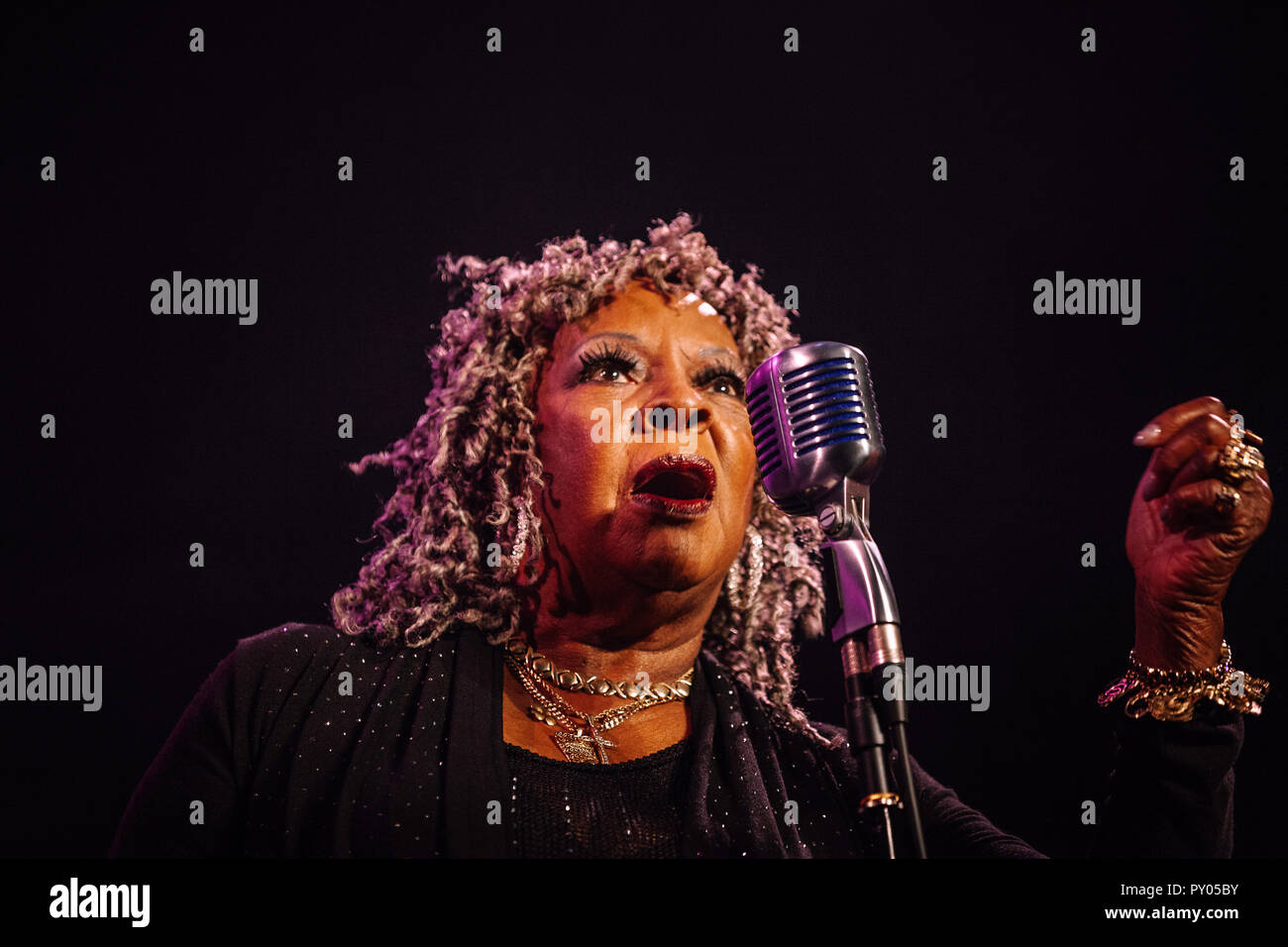 Delphine reeves hi-res stock photography and images - Alamy