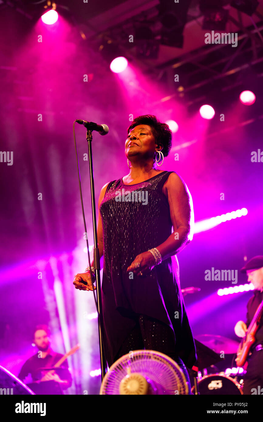 Delphine reeves hi-res stock photography and images - Alamy