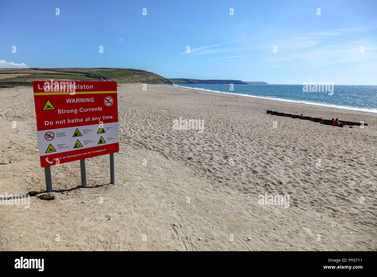 Strong currents warning sign beach hi-res stock photography and images ...