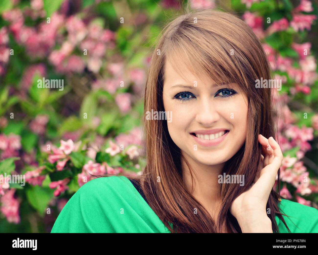 Brunette posing with hi-res stock photography and images - Alamy