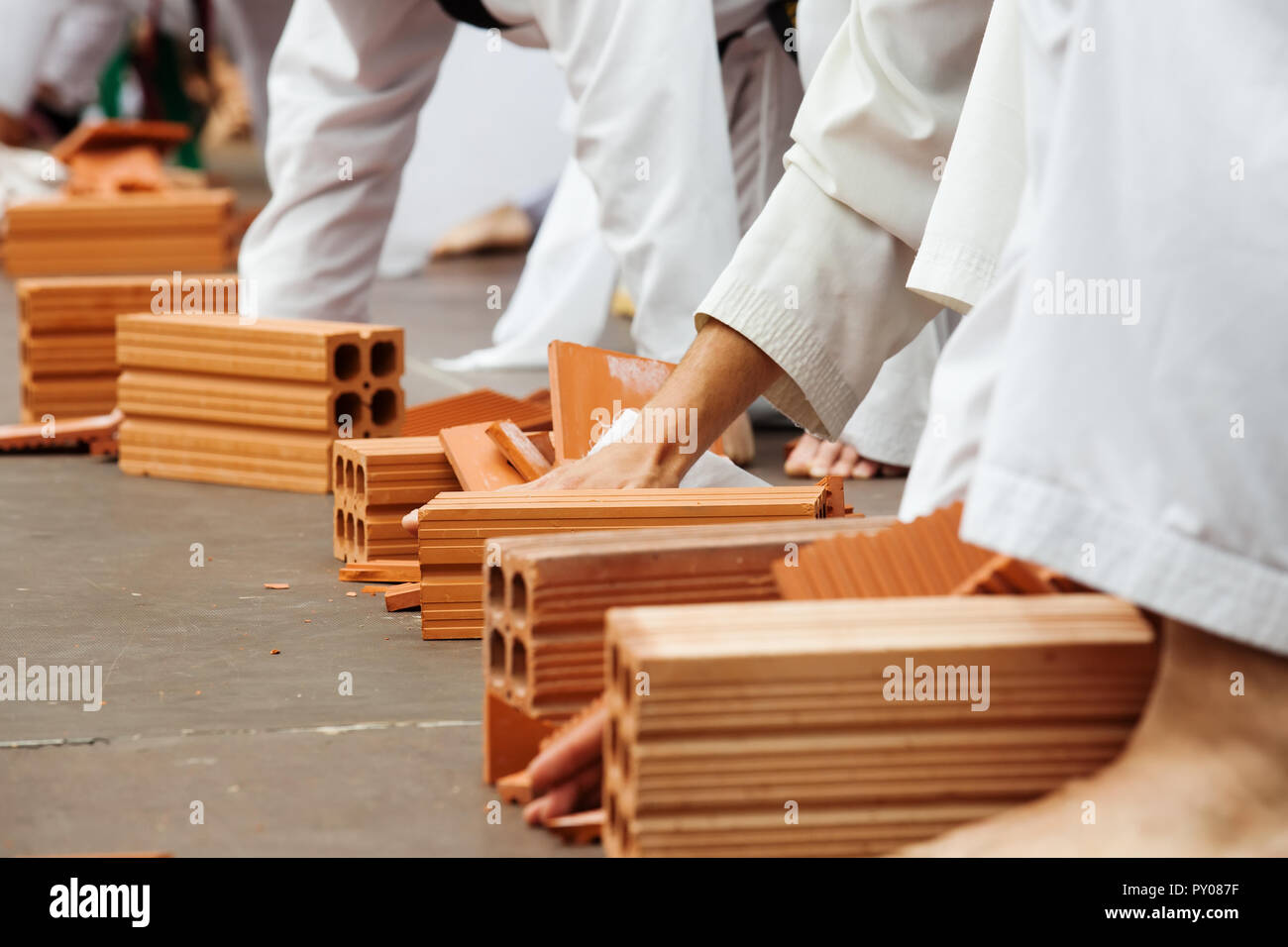 Breaking bricks hi-res stock photography and images - Alamy