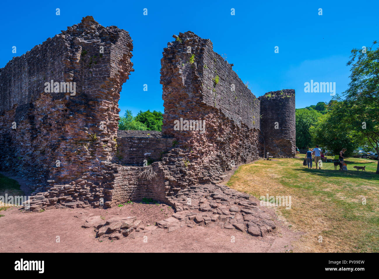 Skenfrith castles hi-res stock photography and images - Alamy