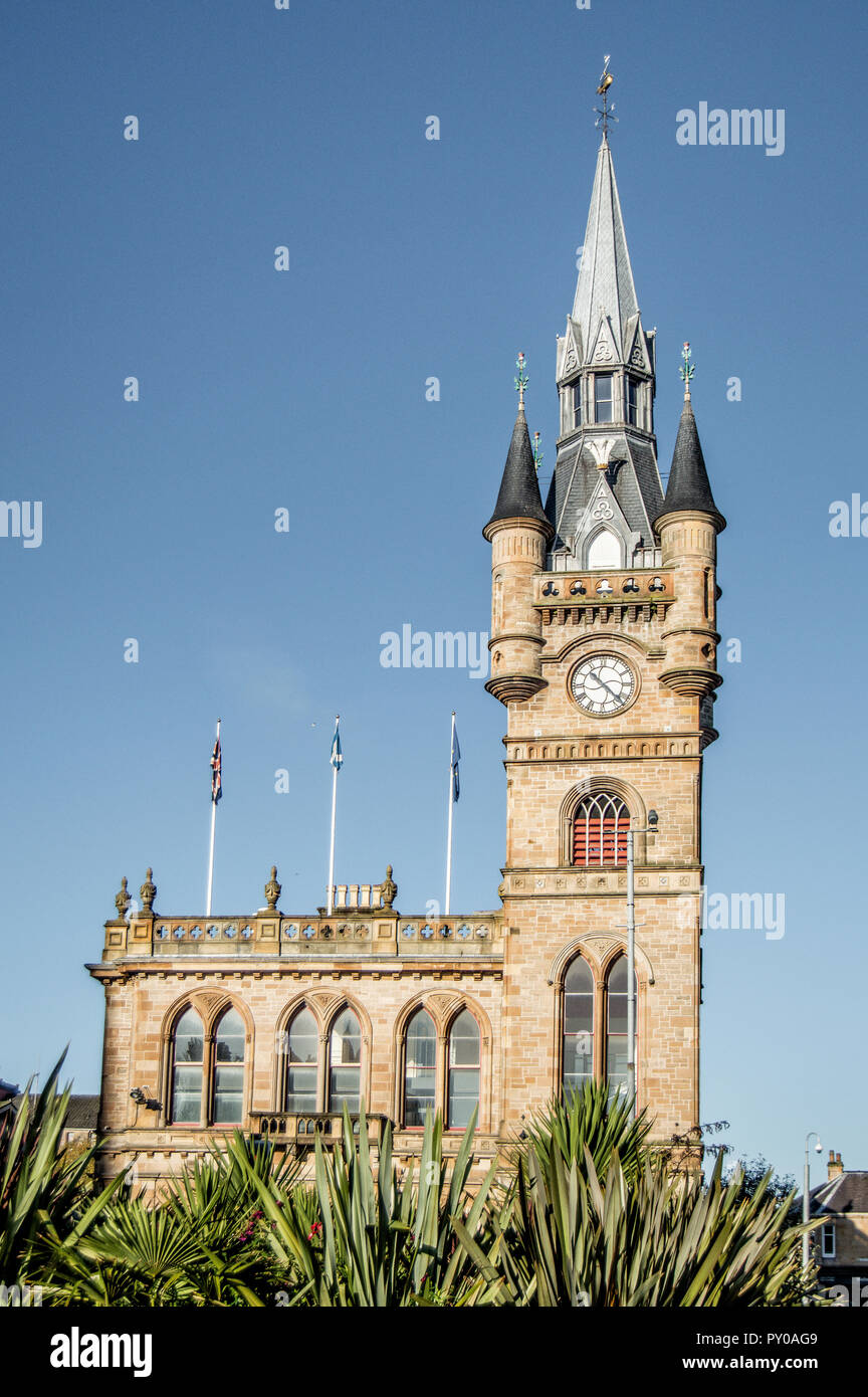 Renfrew town hall on a lovely summers day with clear blue sky Stock ...