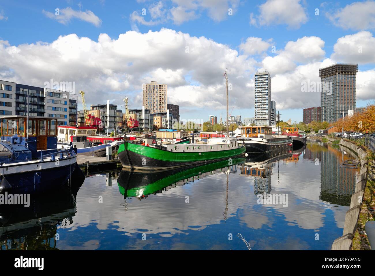 Poplar Dock Marina Blackwall East London England UK Stock Photo - Alamy