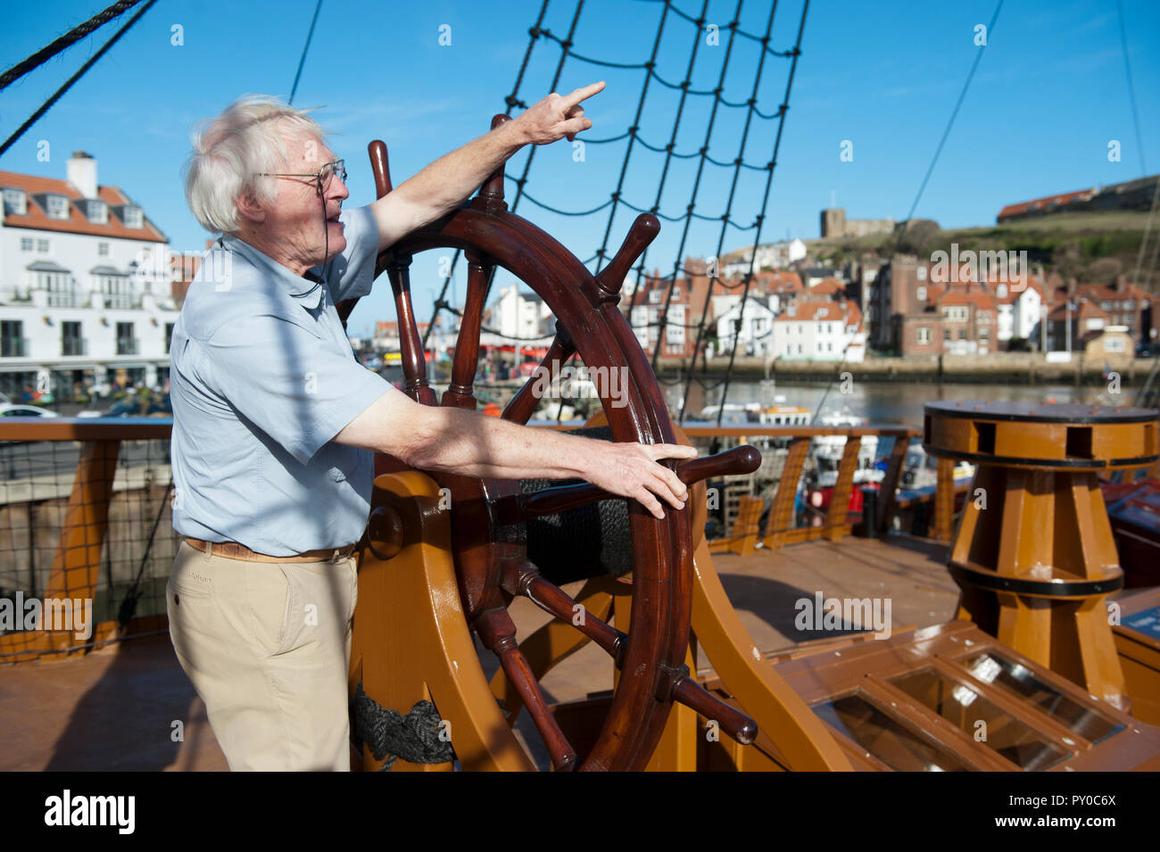 The Endeavour Experience, Whitby. Captain Cook ship Stock Photo - Alamy