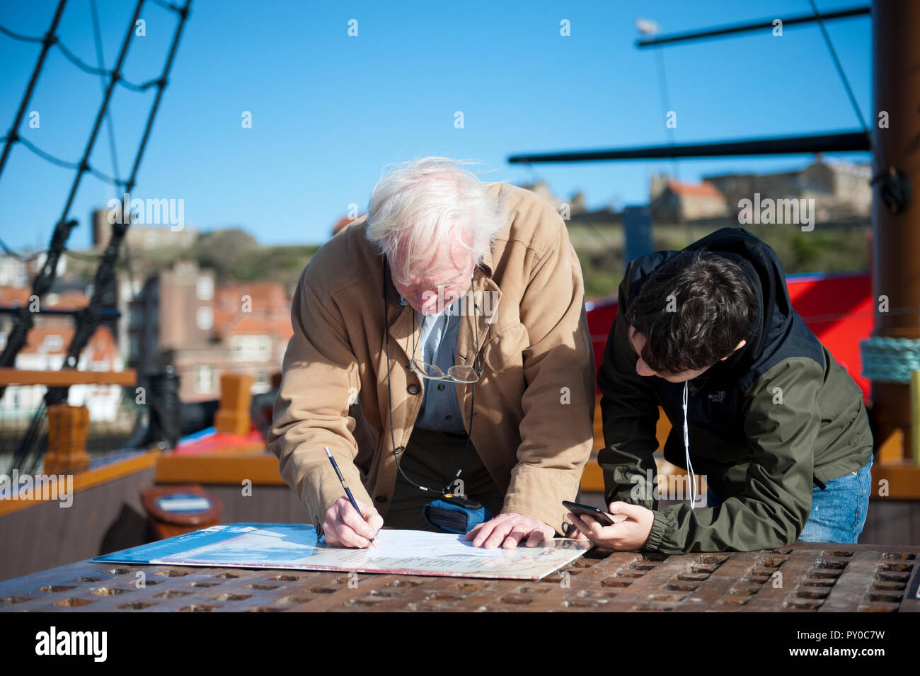 The Endeavour Experience, Whitby. Captain Cook ship Stock Photo - Alamy