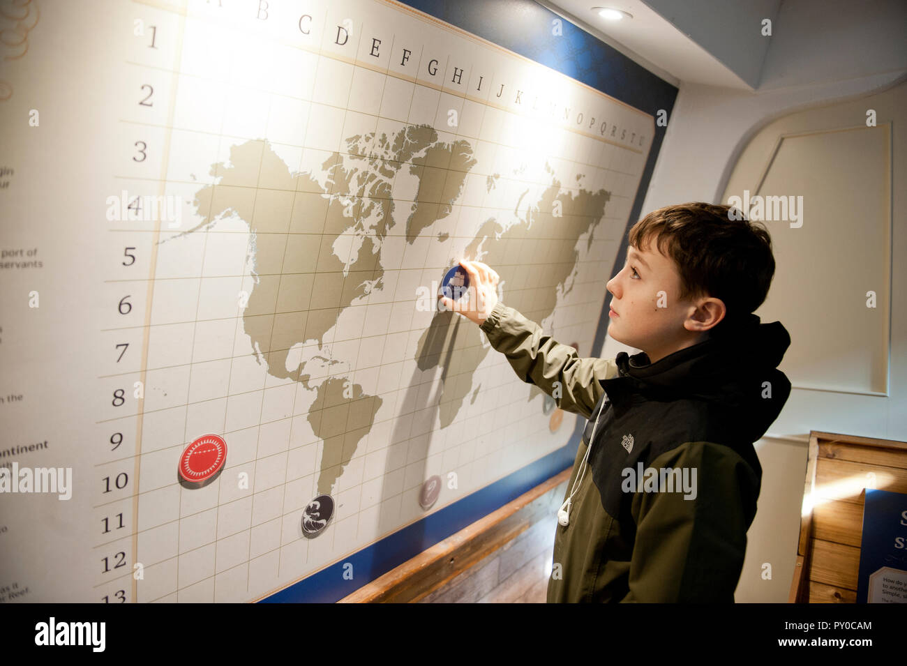 The Endeavour Experience, Whitby. Captain Cook ship Stock Photo - Alamy