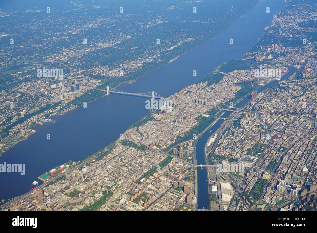 George washington bridge aerial view hi-res stock photography and ...