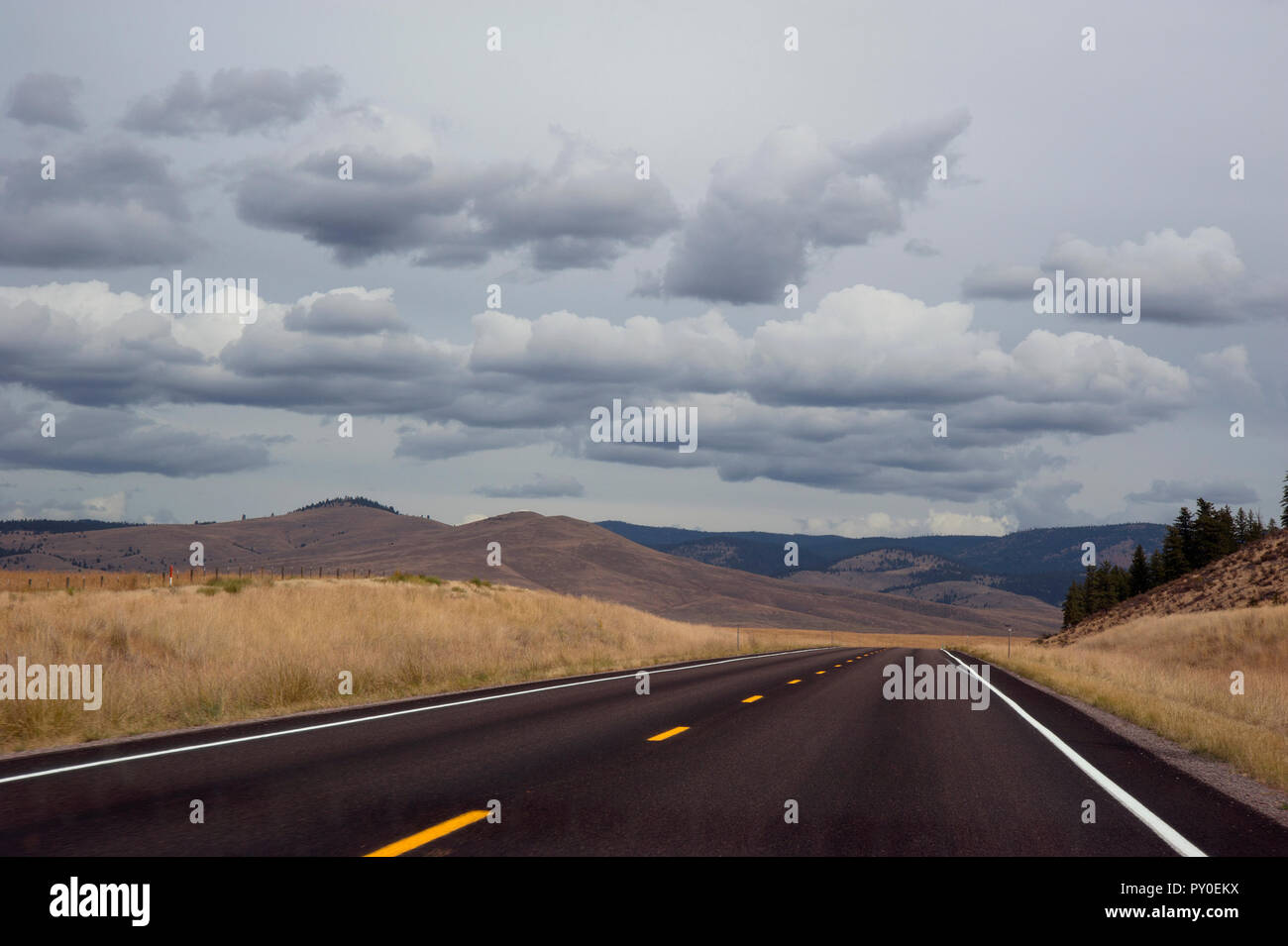 Scenic roads in usa hi-res stock photography and images - Alamy
