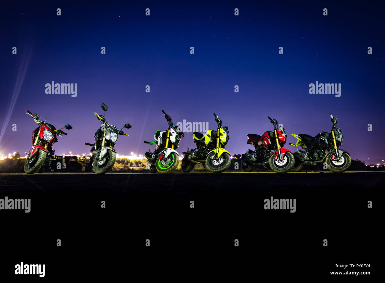 Motorcycles night hi-res stock photography and images - Alamy