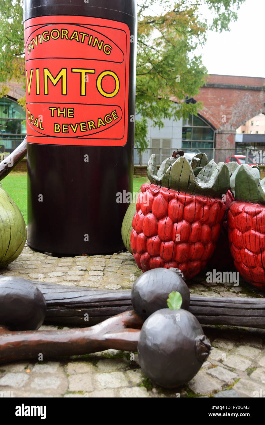 Vimto Sculpture Manchester High Resolution Stock Photography and Images ...