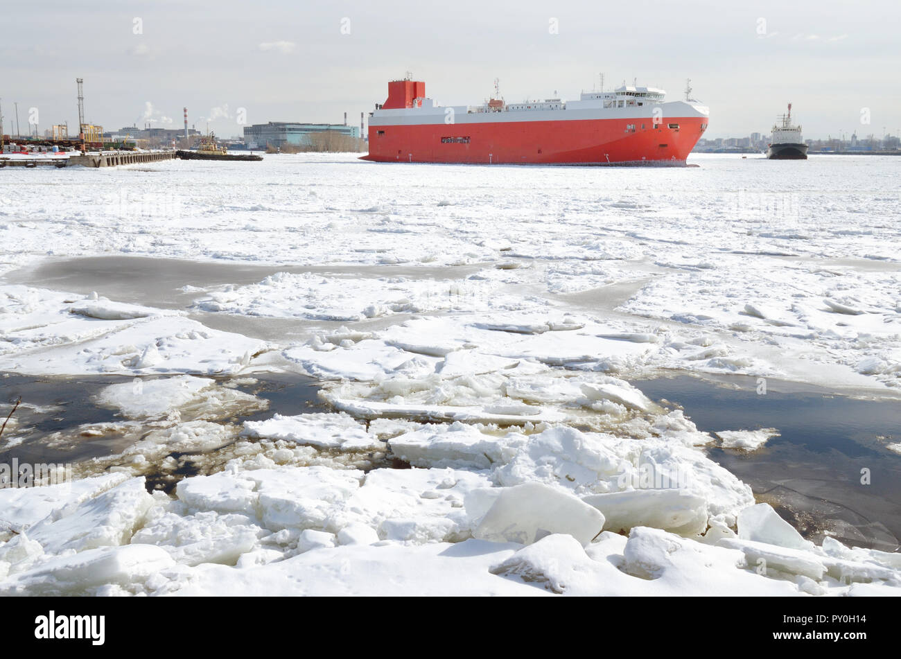 Cargo ship in the waters of the port.The water in the Bay is covered ...