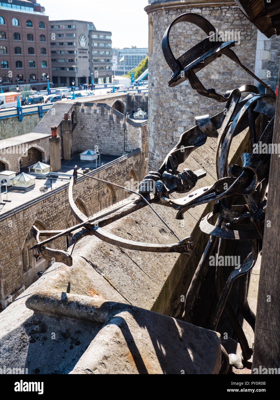 Crossbowman hi-res stock photography and images - Alamy