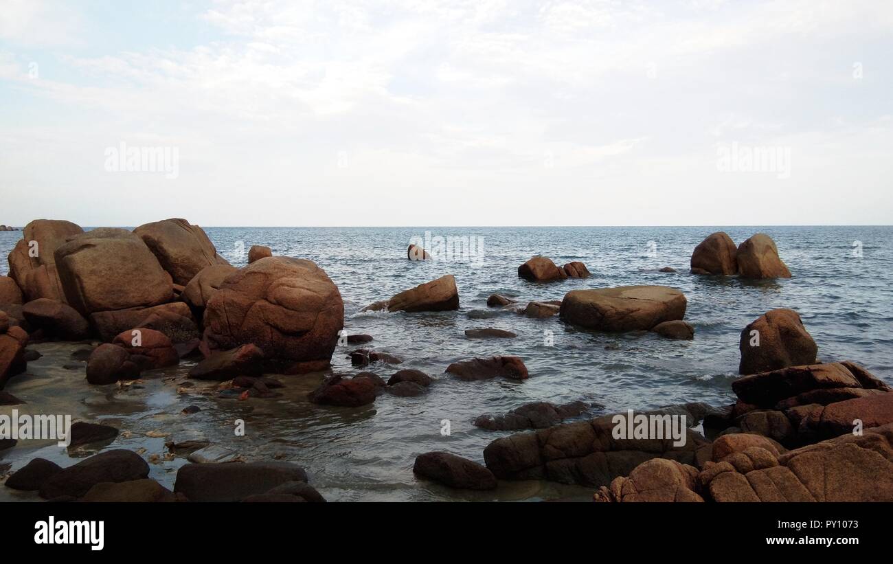 the stone beach Stock Photo - Alamy