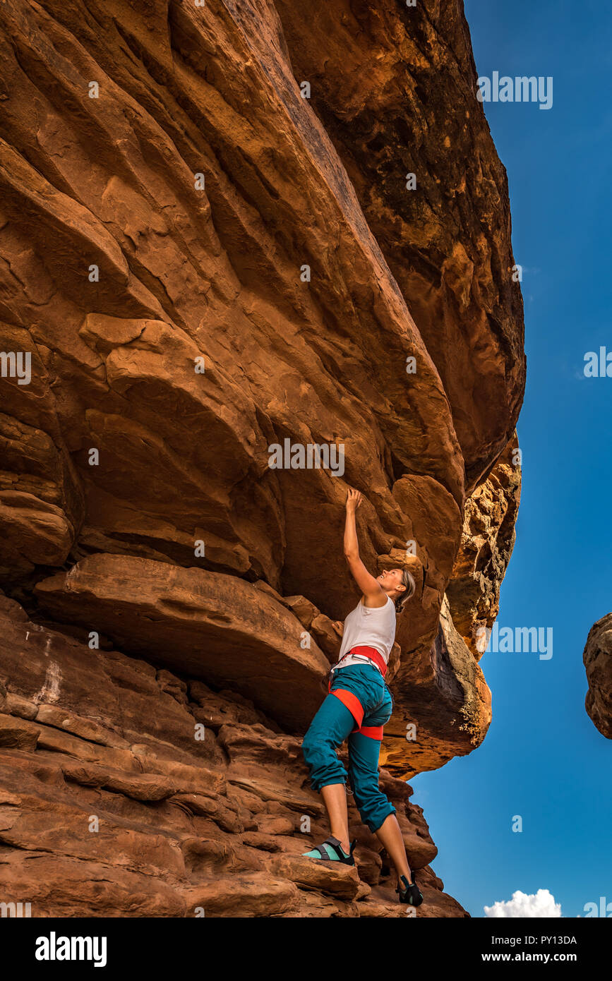 Fearless and strong hi-res stock photography and images - Alamy