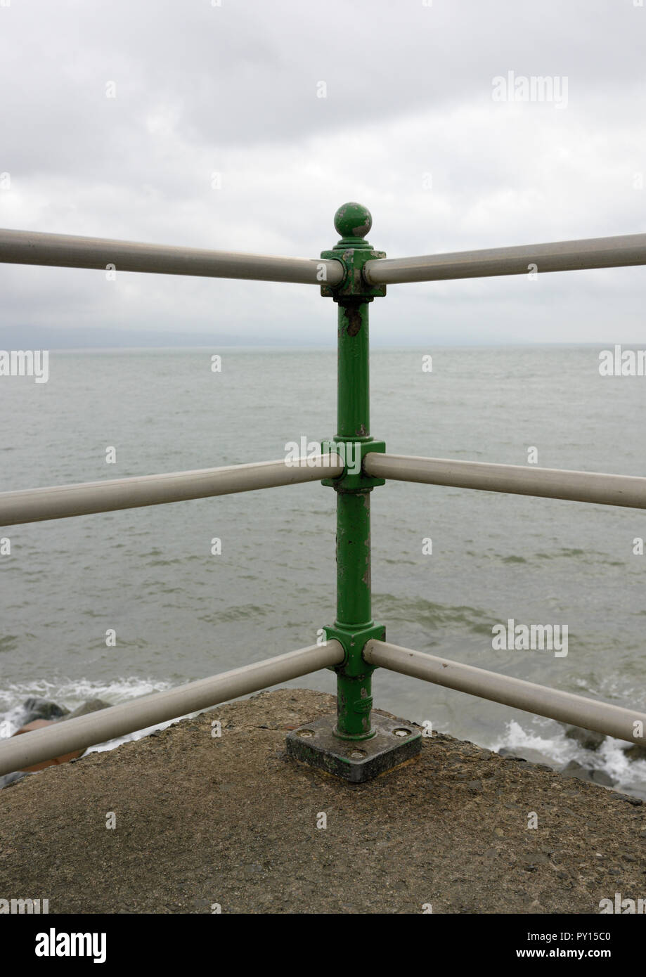 Safety Guardrail Stock Photos & Safety Guardrail Stock Images - Alamy