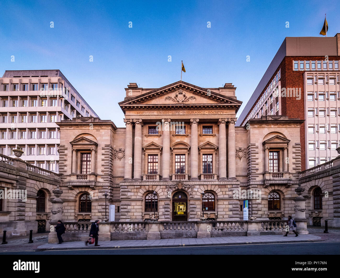 George skipper hi-res stock photography and images - Alamy