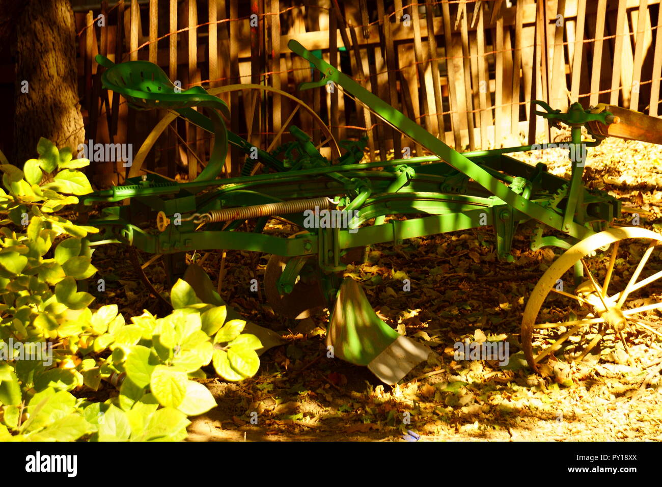 Children on farms hi-res stock photography and images - Alamy