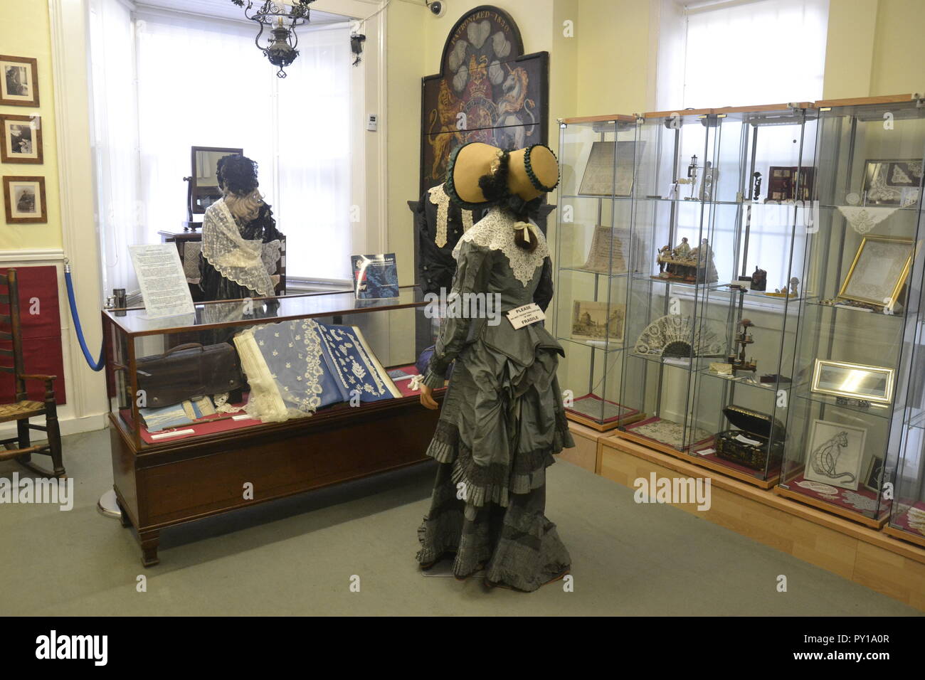 Victorian shop interior hi-res stock photography and images - Alamy