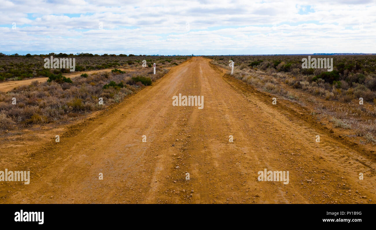 Australian desert desolate hi-res stock photography and images - Alamy