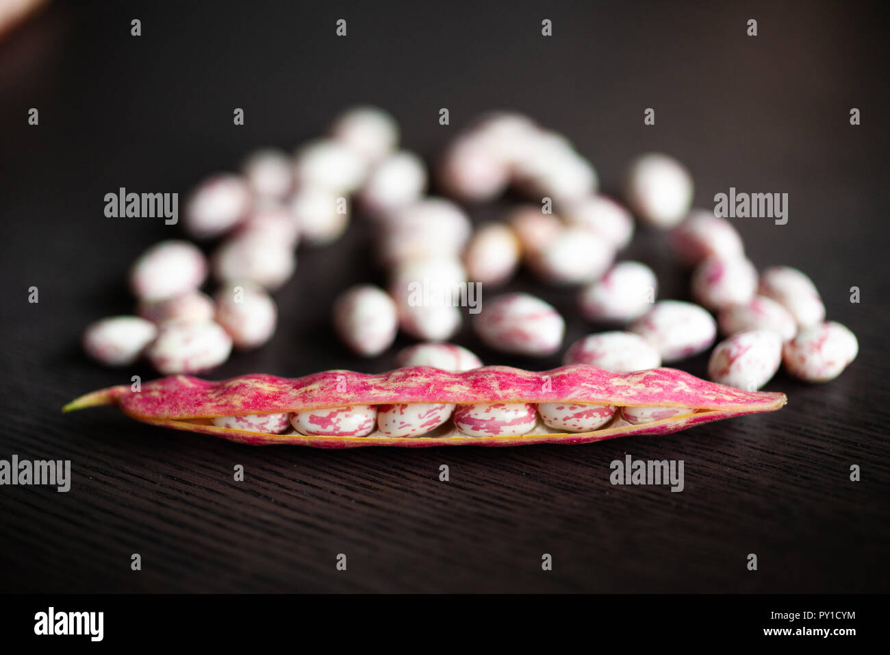 Pink haricot beans hi-res stock photography and images - Alamy