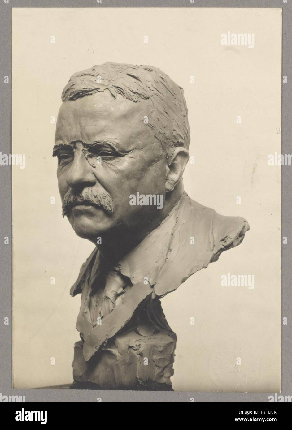 Bust sculpture of Theodore Roosevelt by Gleb Derujinsky Stock Photo - Alamy
