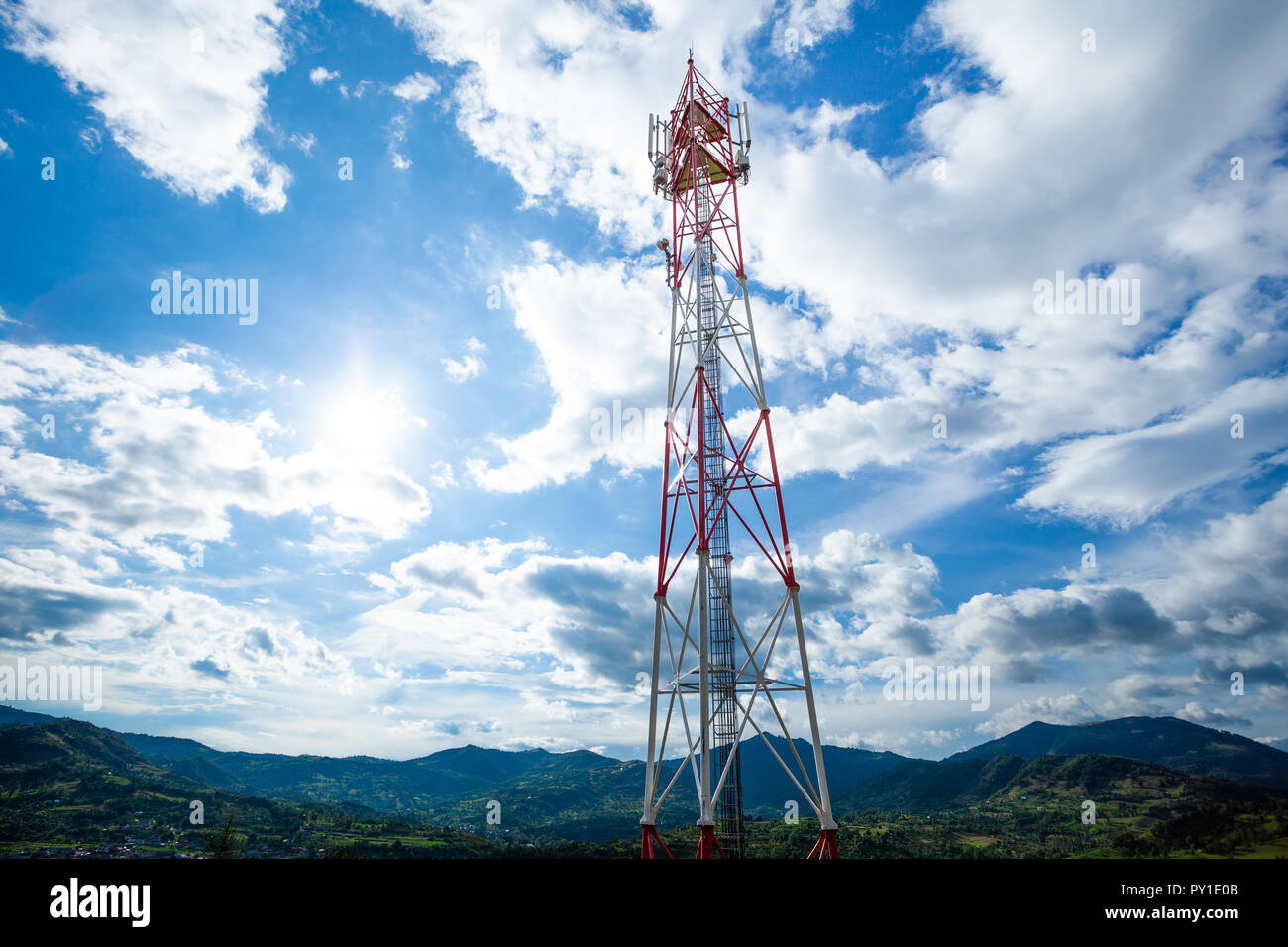 Mobile phone network antenna Stock Photo - Alamy