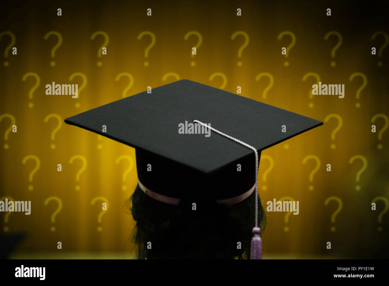 Student future question mark hi-res stock photography and images - Alamy