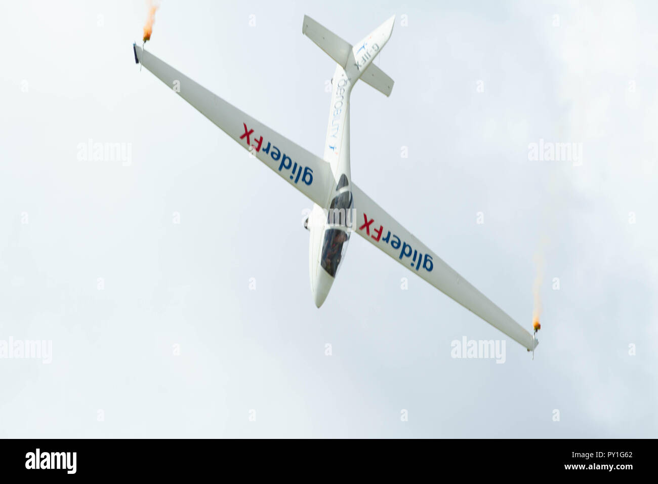 Stunt glider completing a 360 deg loop Stock Photo - Alamy