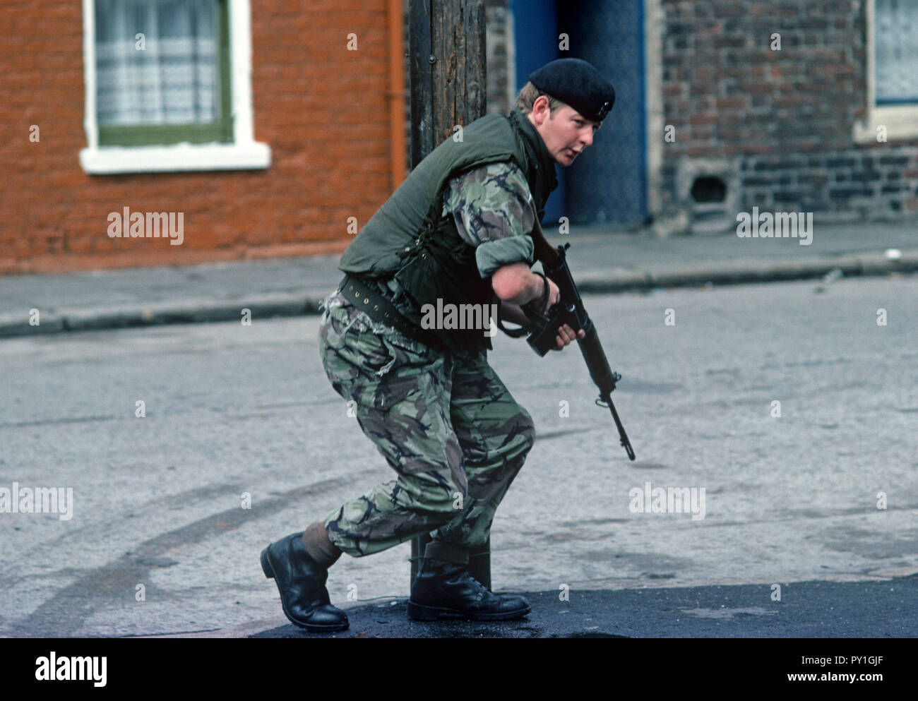 Belfast, 1973: British army soldiers on patrol in West Belfast a ...