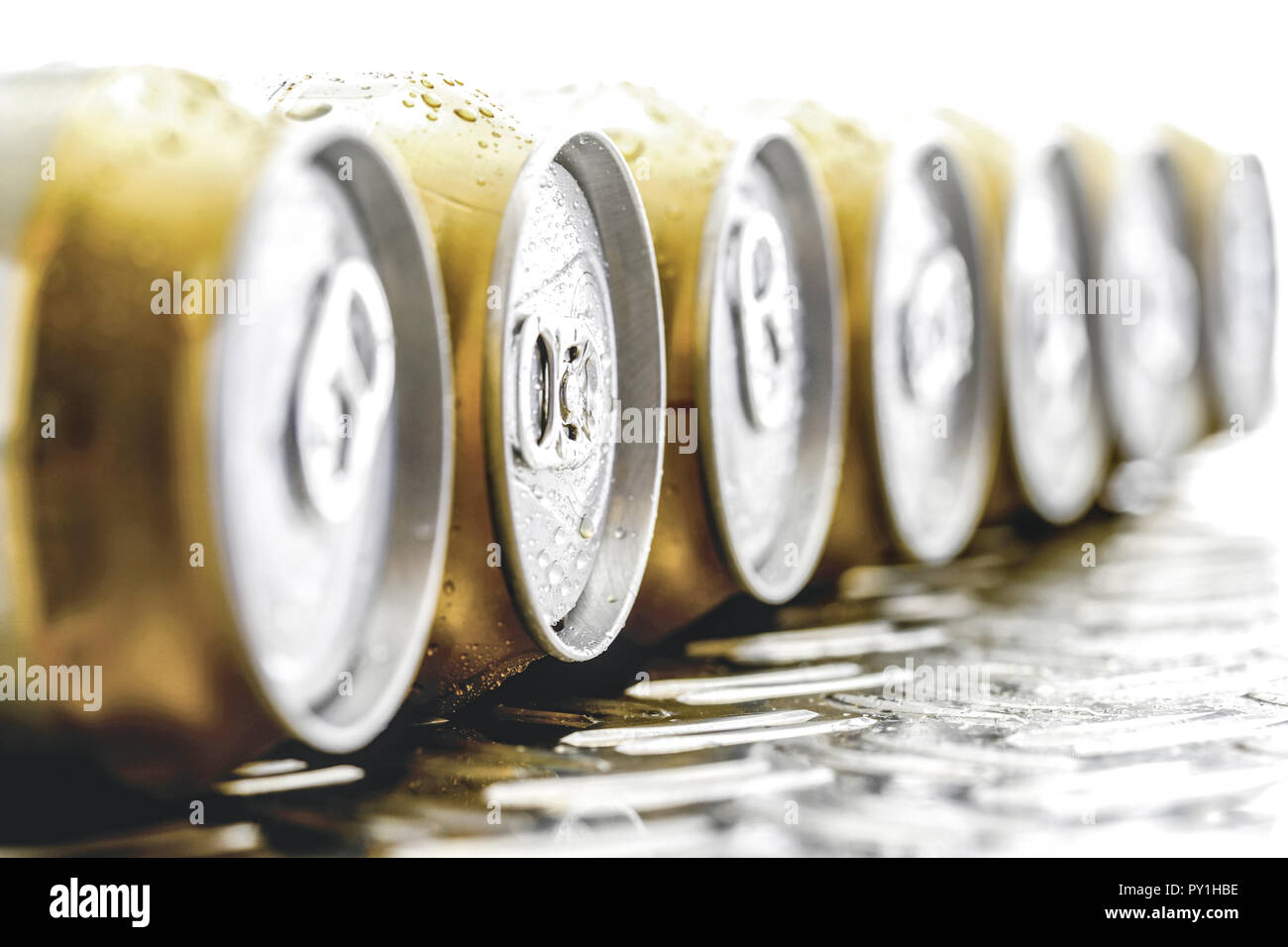 Bierdosen hi-res stock photography and images - Alamy