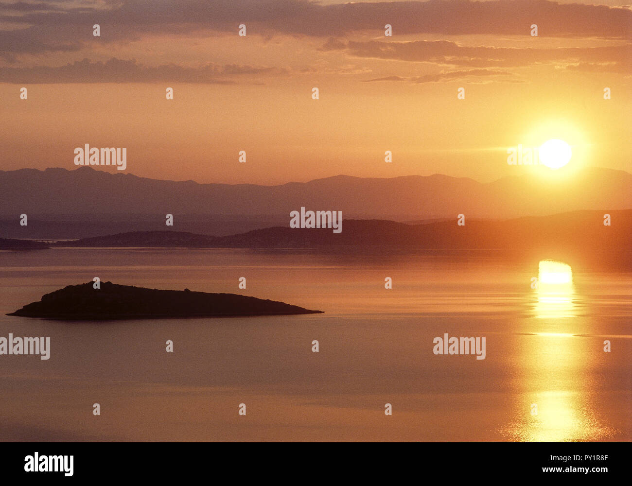 Berge dalmatien hi-res stock photography and images - Alamy