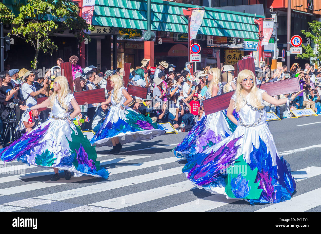 Participants in the Asakusa samba carnival in Tokyo Japan Stock Photo ...