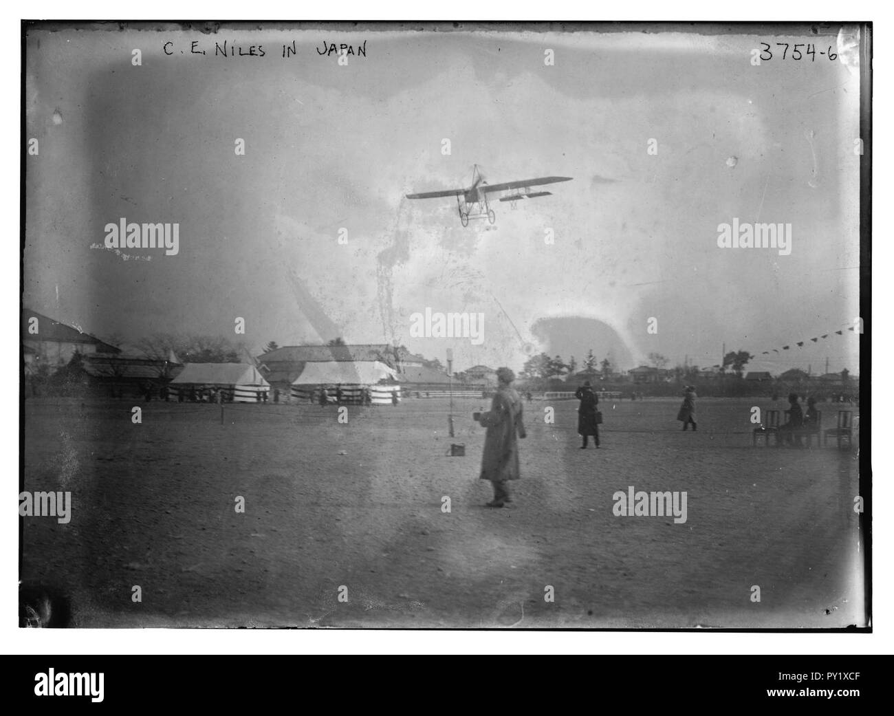 Japan hats Black and White Stock Photos & Images - Alamy