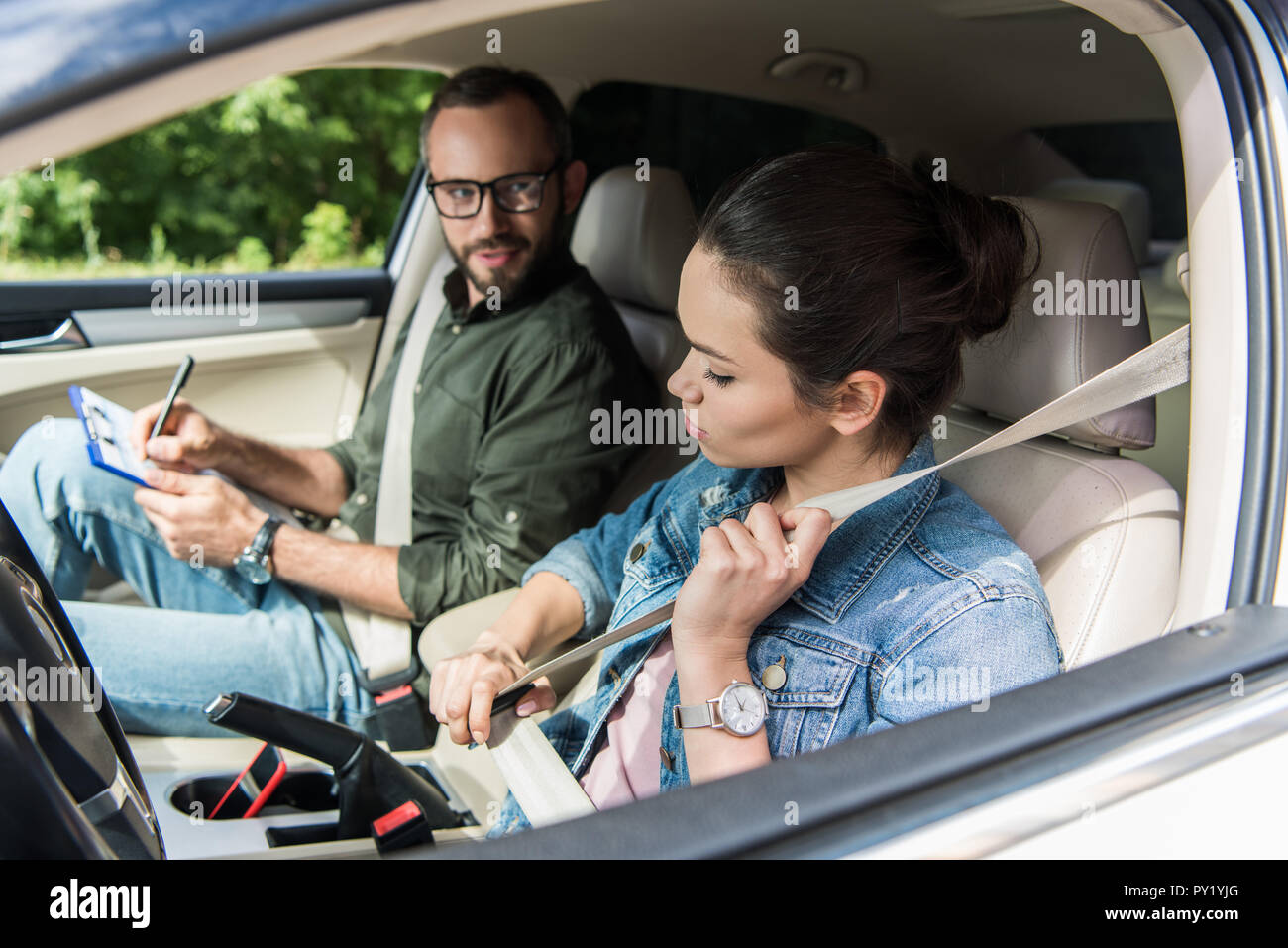 Seat belt test hi-res stock photography and images - Alamy