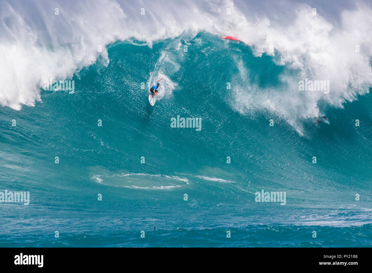 Surfers at the 2016 Eddie Aikau surf contest Stock Photo - Alamy