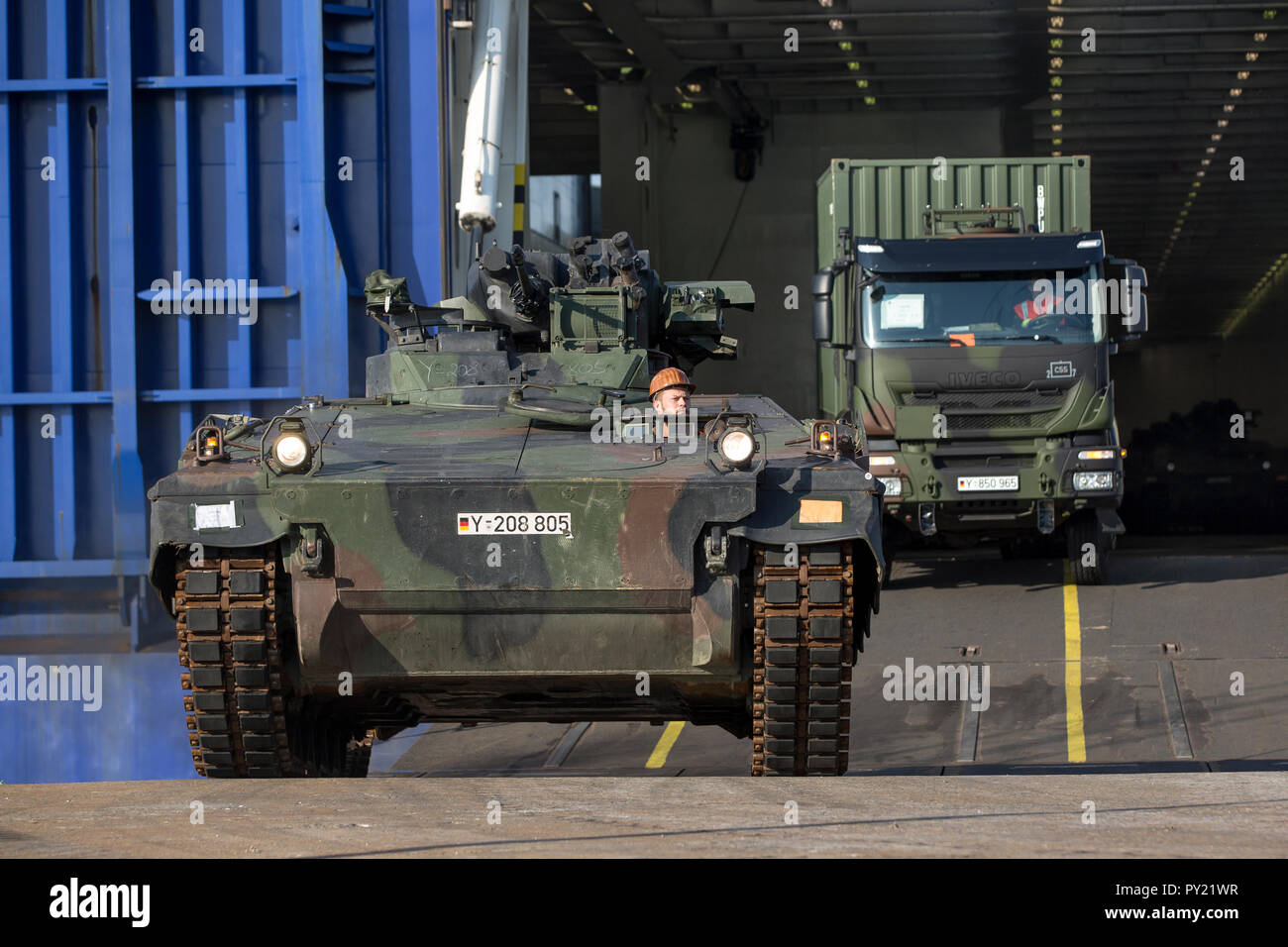 Unloading of armoured combat vehicle Marder from the Danish roll-on ...
