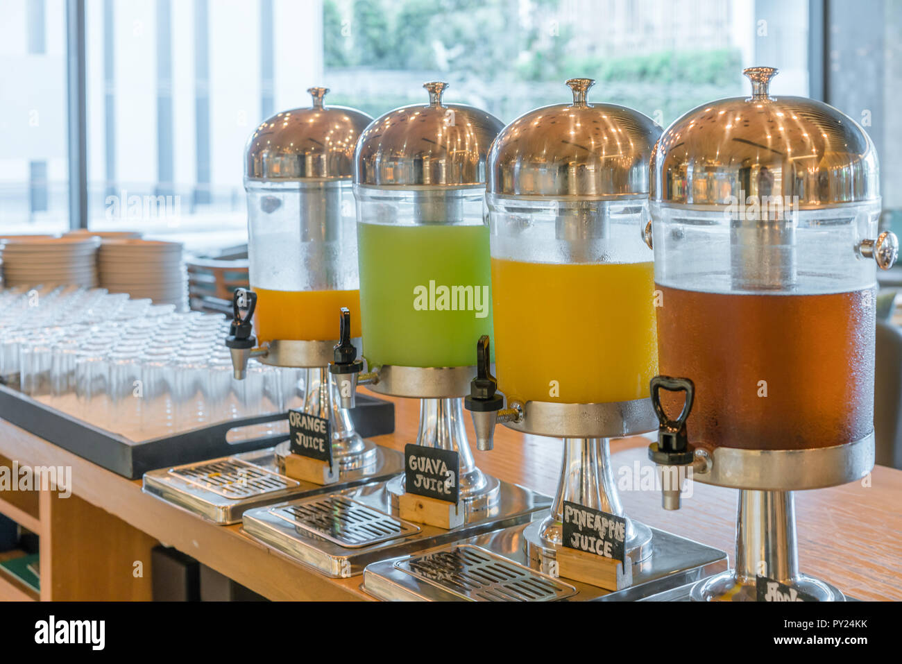 Self serve service buffet table bar hi-res stock photography and images ...